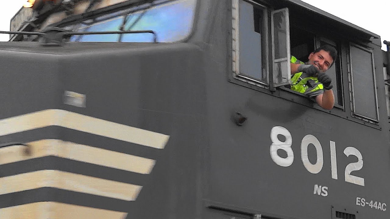 A Cool Norfolk Southern Crew on Mixed Freight Train 👋 - YouTube