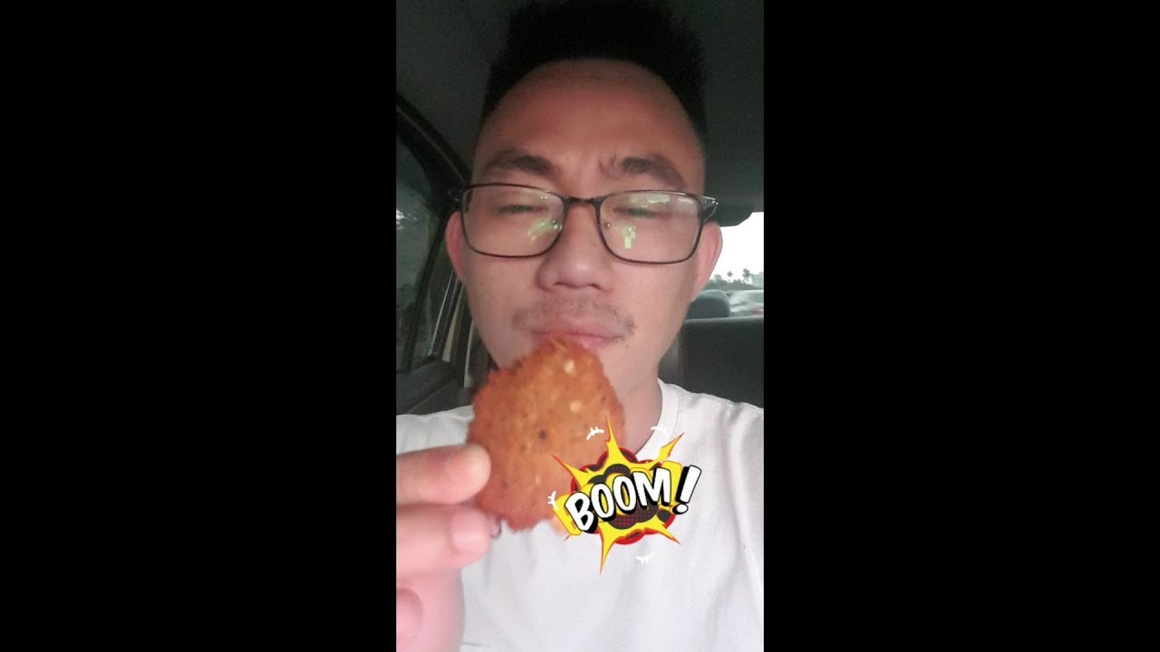 Makan Cucur Rodey di kuching sarawak nang Nyamannnnnn - YouTube