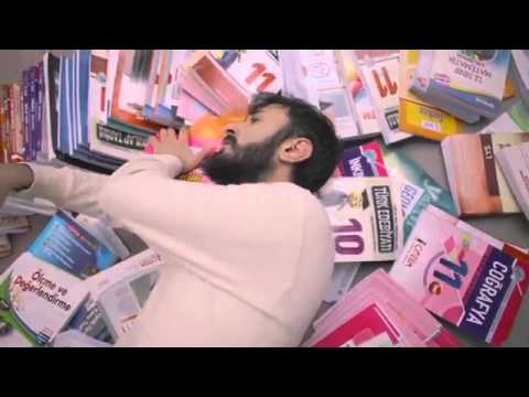 Mayli Sayrus  Wrecked Final Students-Cine Team