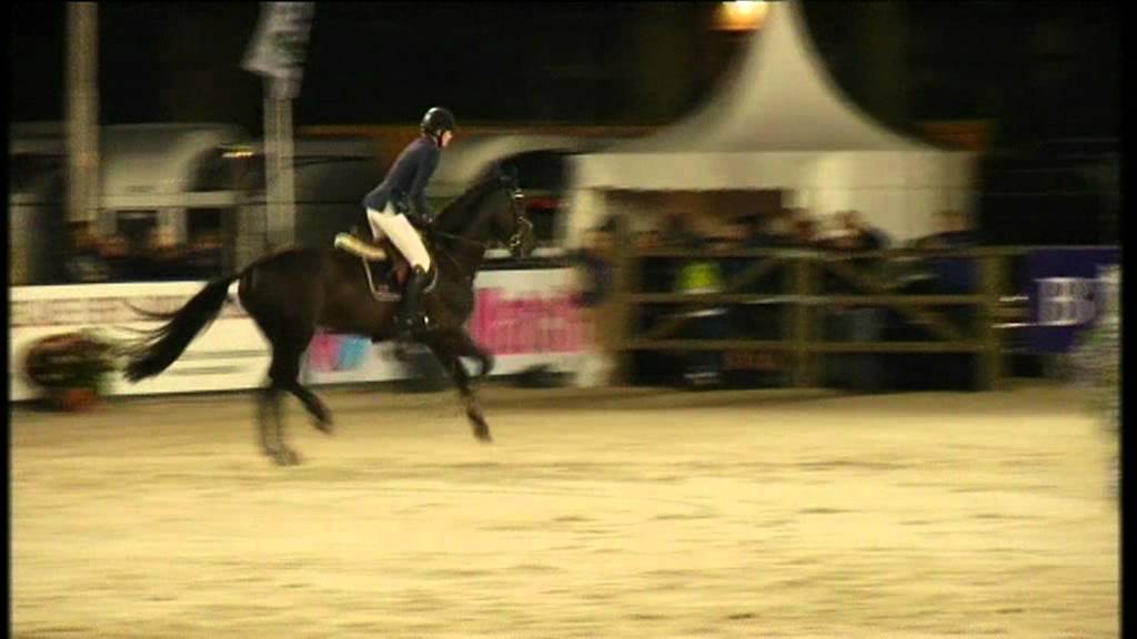 Tolan R met Anne-Liza Makkinga Puissance 2.05m!!! - YouTube