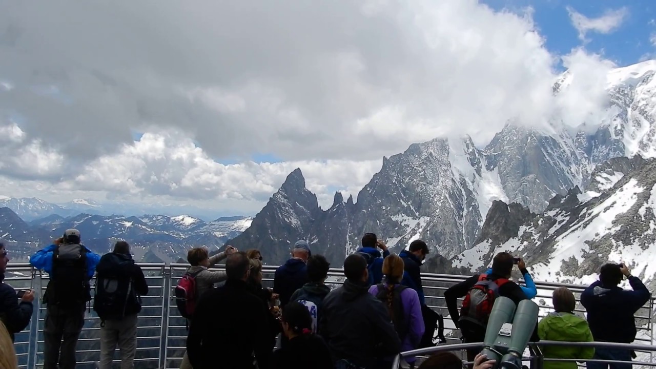 SKYWAY Monte Bianco: Punta Helbronner: Terrazza panoramica a 360° - YouTube