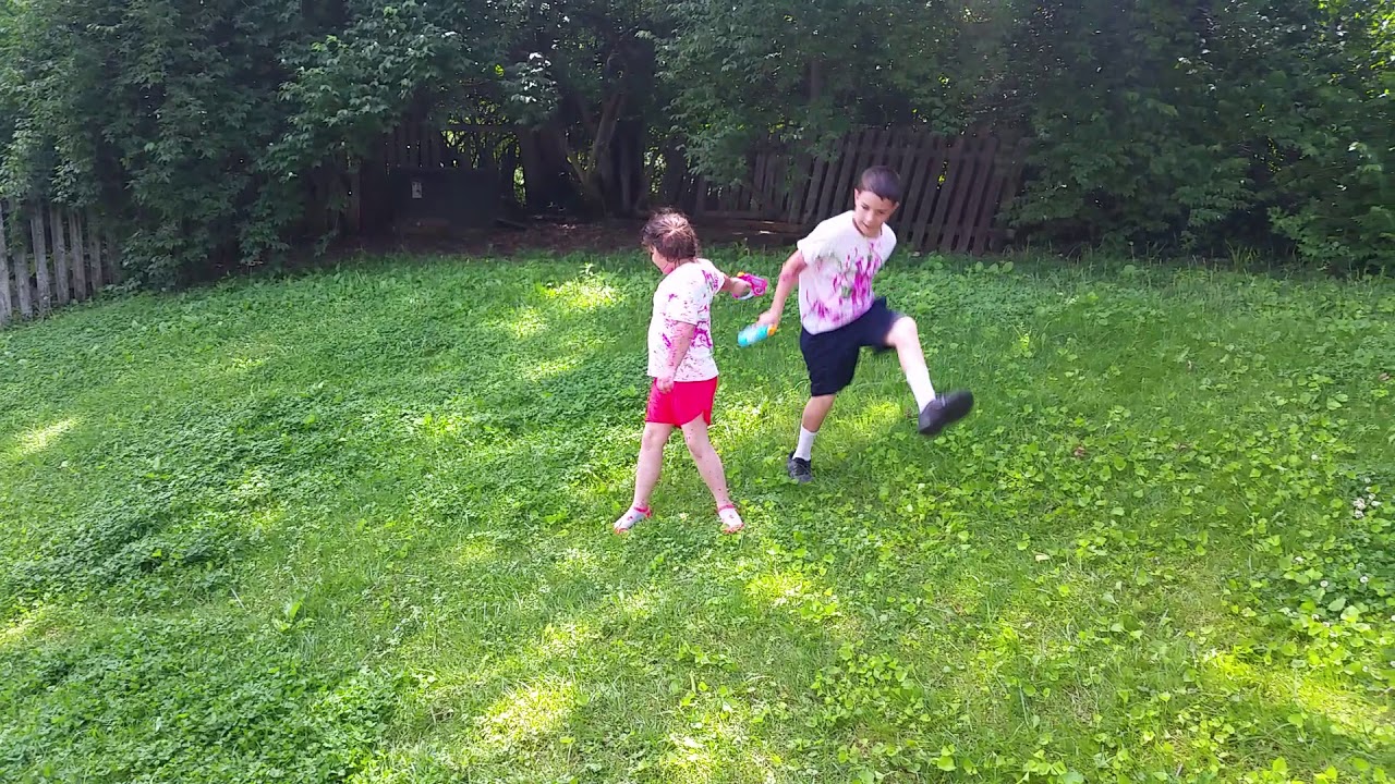 Paint gun fight - YouTube