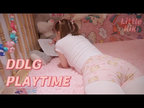DDLG PLAYTIME: Little Kiki is coloring a coloring book while Daddy is watching her (bad Daddy ...
