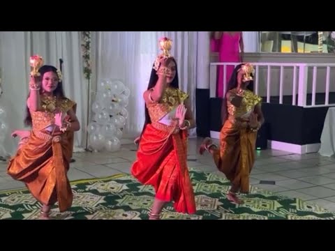 Robam Jun Por | Blessing Dance | របាំជូនពរ | - YouTube