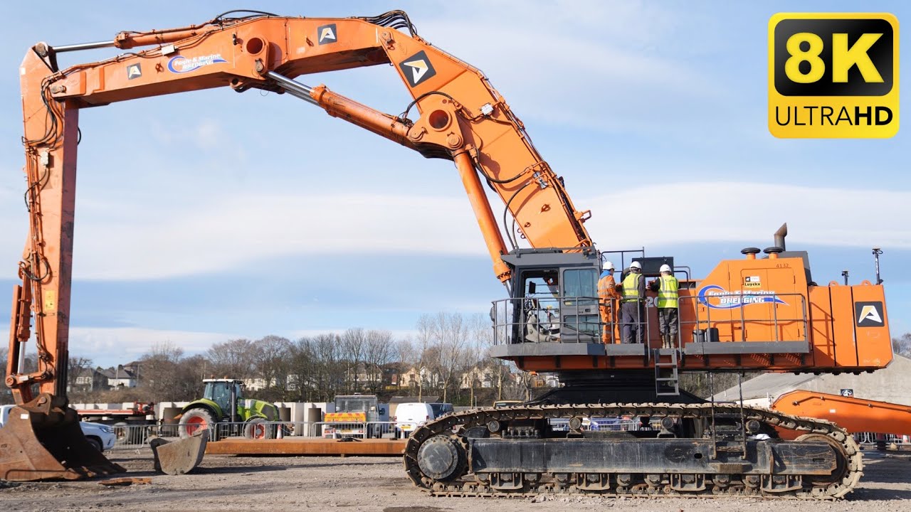 Massive Long Reach Hitachi EX1200 - YouTube