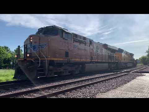 2024-05-11a Union Pacific Manifest Freight - YouTube