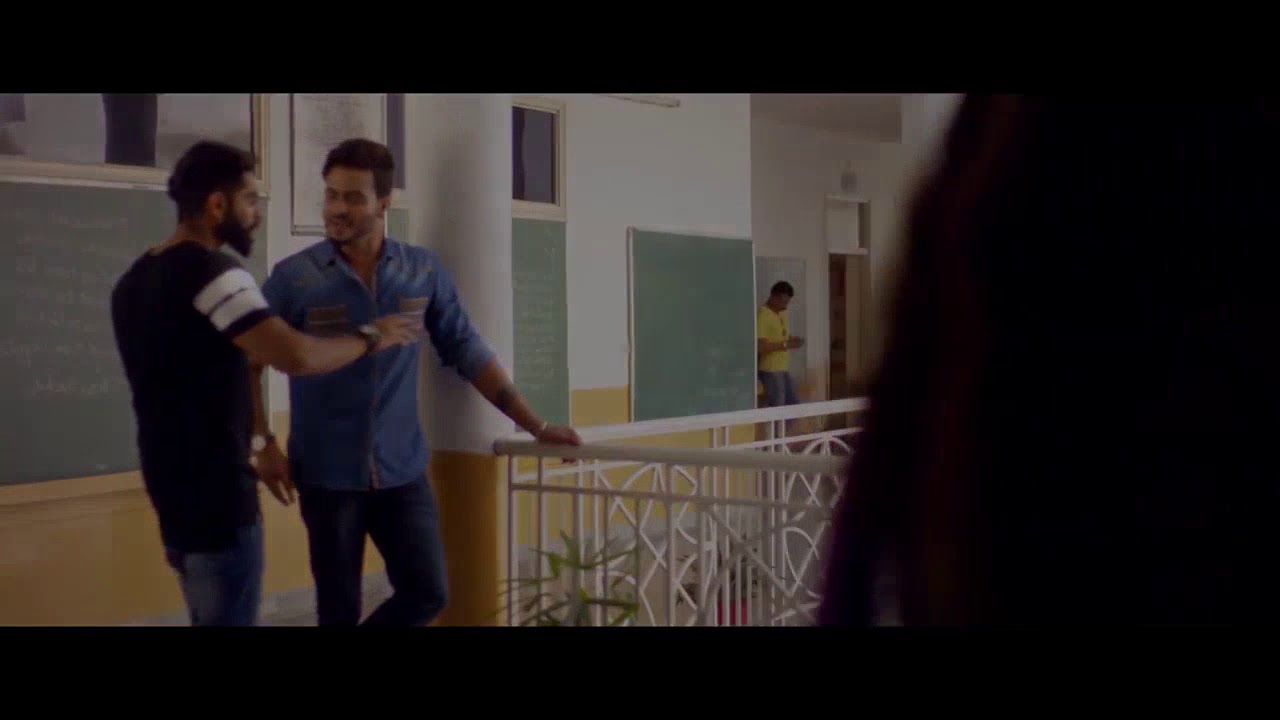 MERE RASKE KAMAR song(official music video) - YouTube