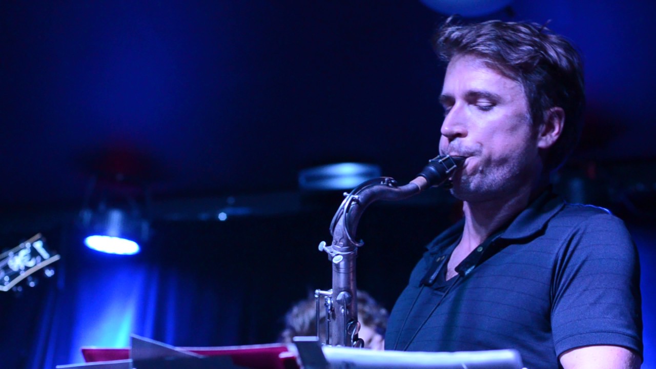 Mike Rivett - solo on Moments Notice - YouTube