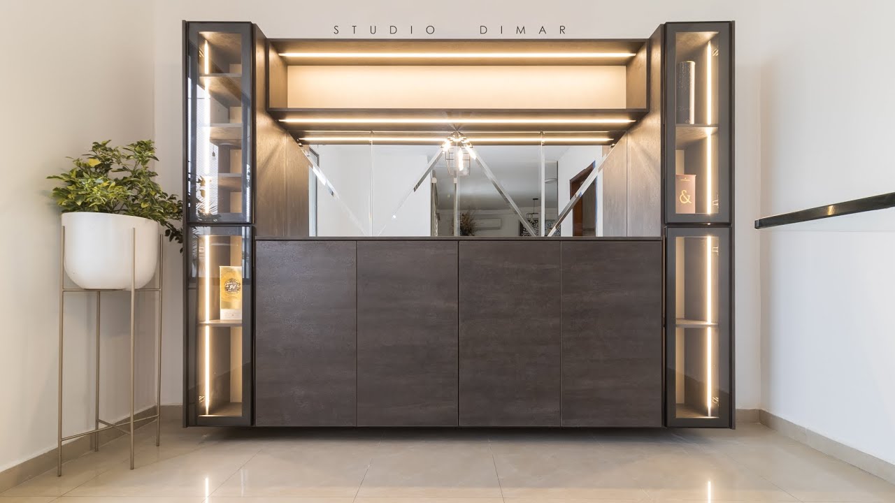 Diseño de bar, un mueble con puertas de vidrio y espejo biselado. - YouTube