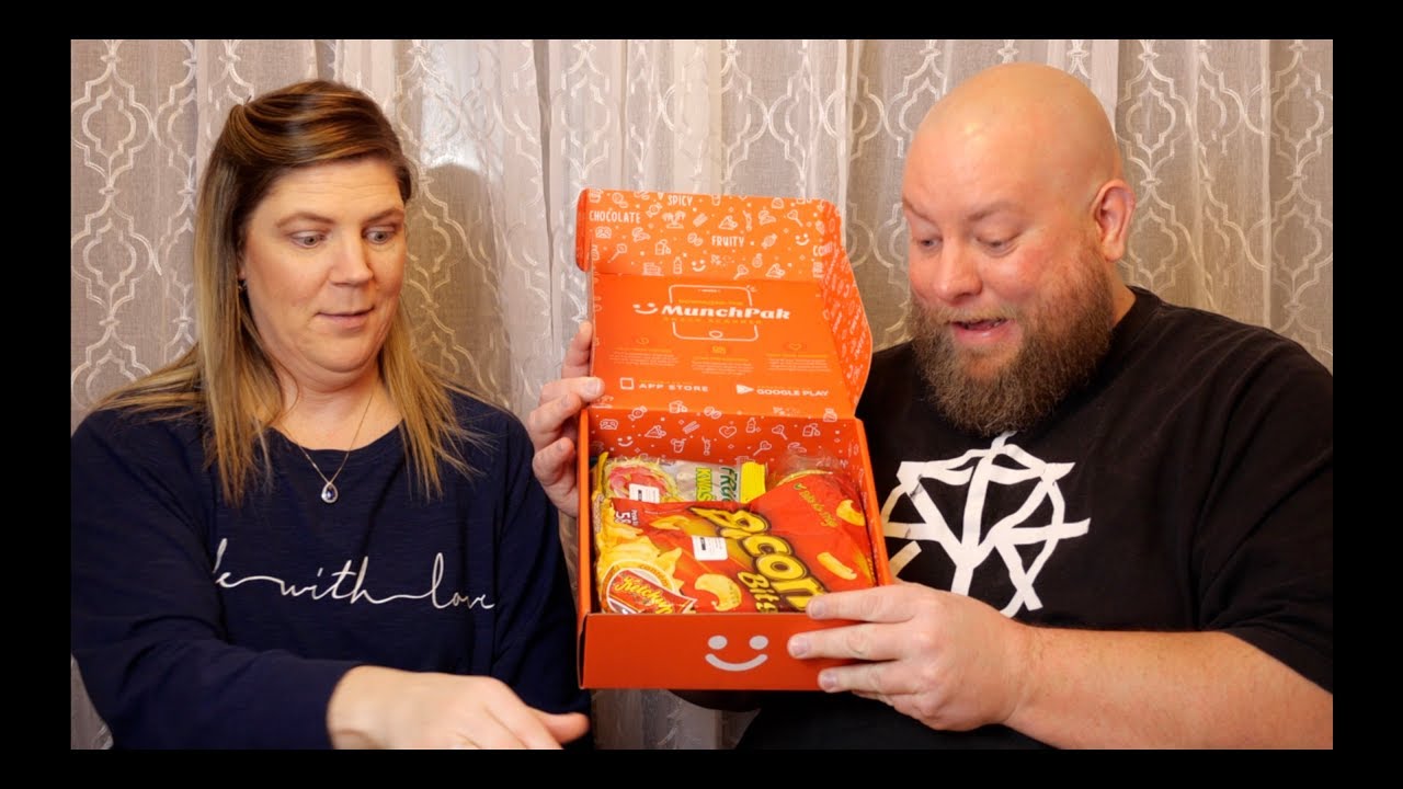 Munchpak SNACKS Taste Test w/ The Franchise Family - Trying Snacks From ...