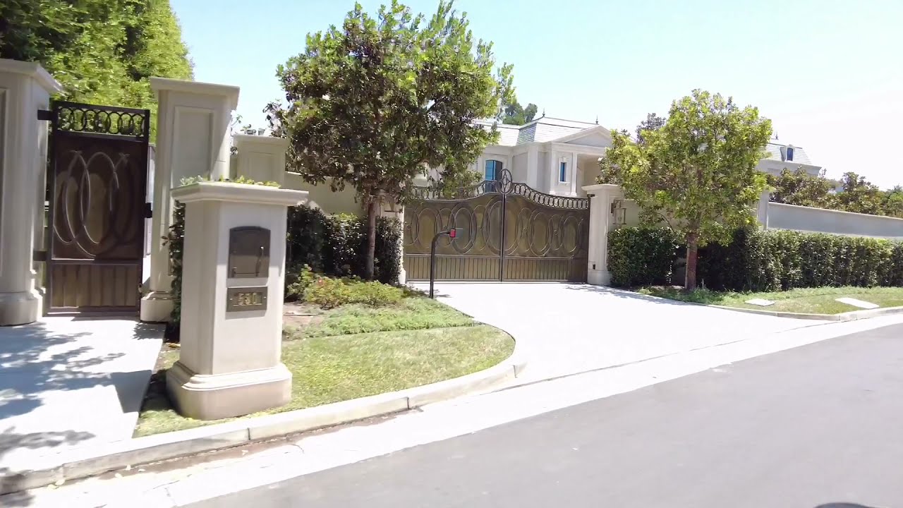 Mapleton • Holmby Hills Drive - YouTube