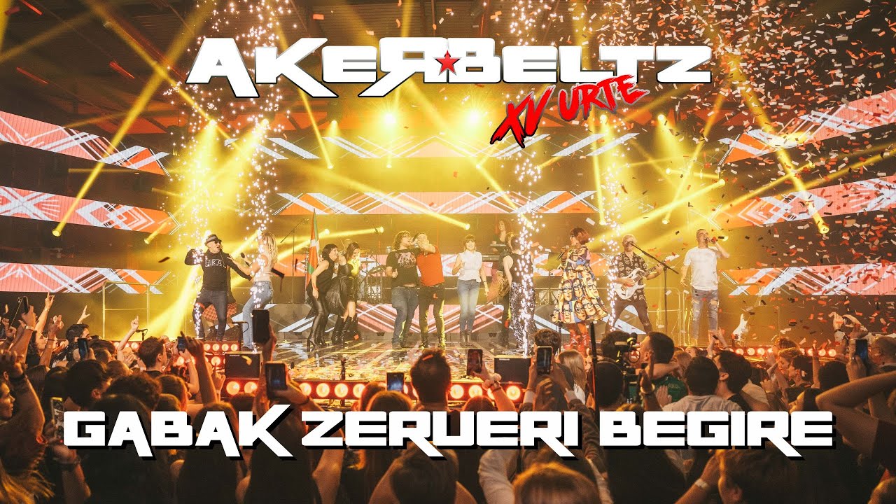 Gabak zerueri begire feat: Denok (Akerbeltz urteurren kontzertua) - YouTube
