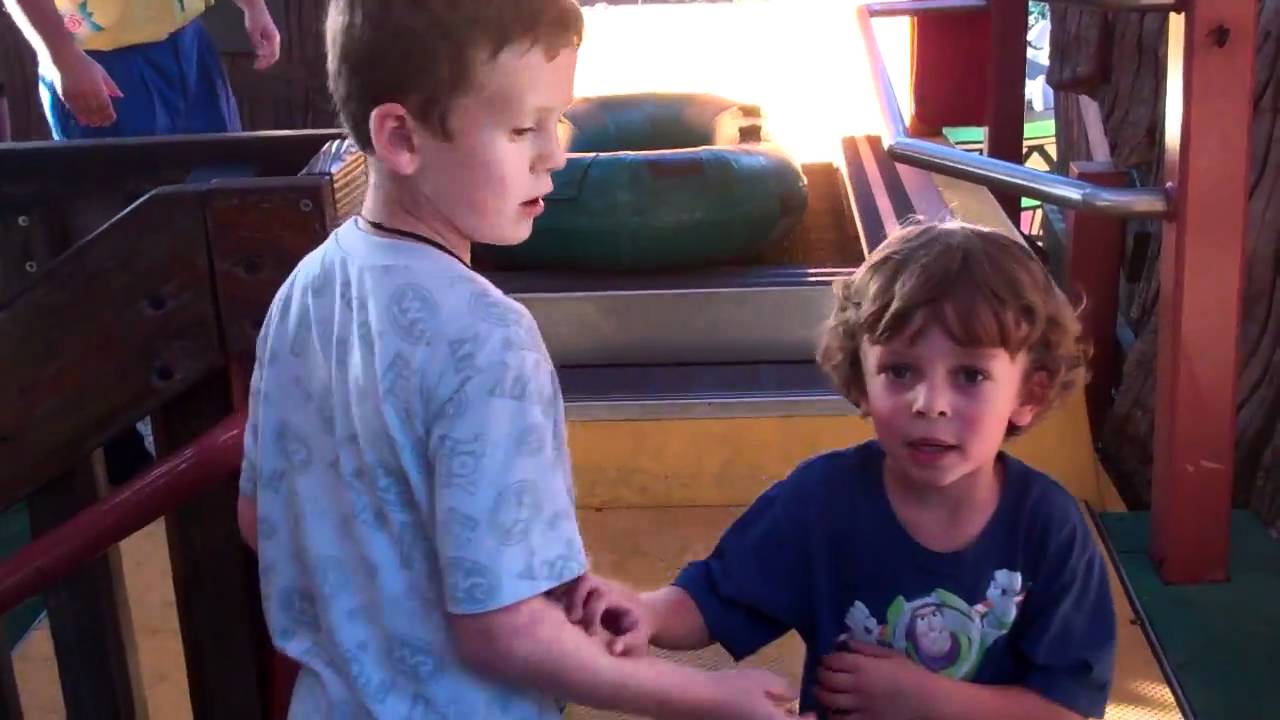 I gotta go potty and poo poo - YouTube