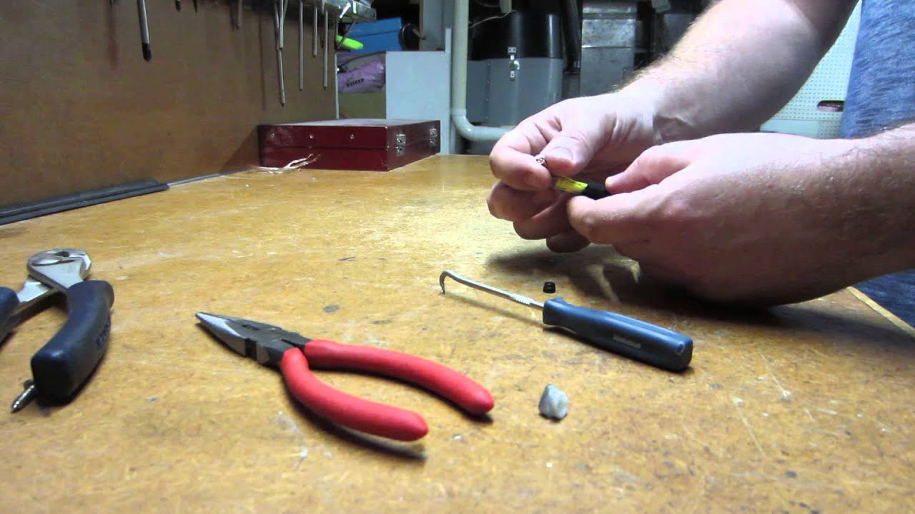 How it works: Taking apart an Atom e-cigarette / e-cig. #vape - YouTube