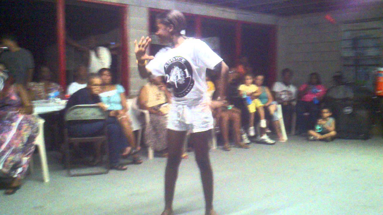 Christinna - Dance Koonce Family Reunion 2011 - YouTube