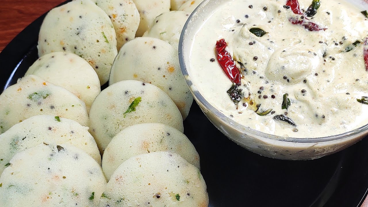 तड़के वाली रवा इडली मूंगफली की चटनी के साथ/tadka rava idli with ...