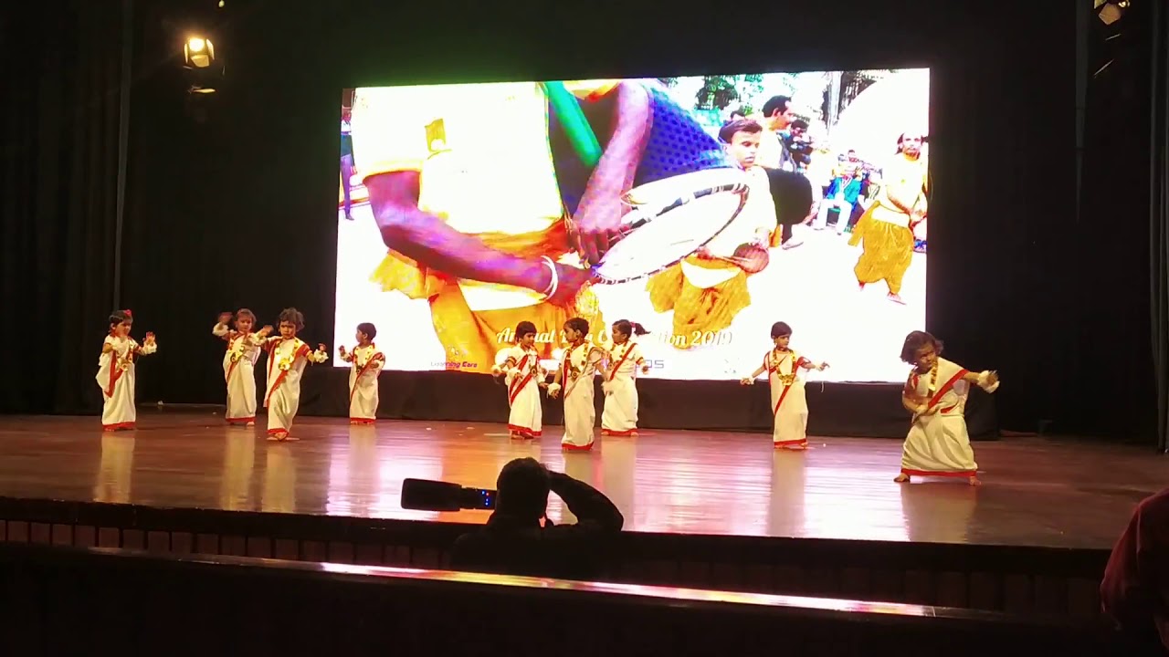 Dance Performance at Annual Day of UDGAM Pre School •Poorvi• - YouTube