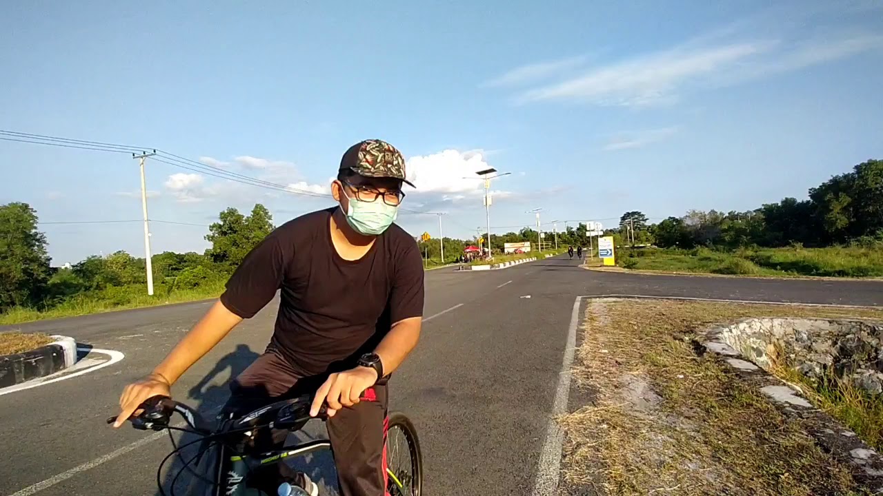 GOES SEPEDA - YouTube