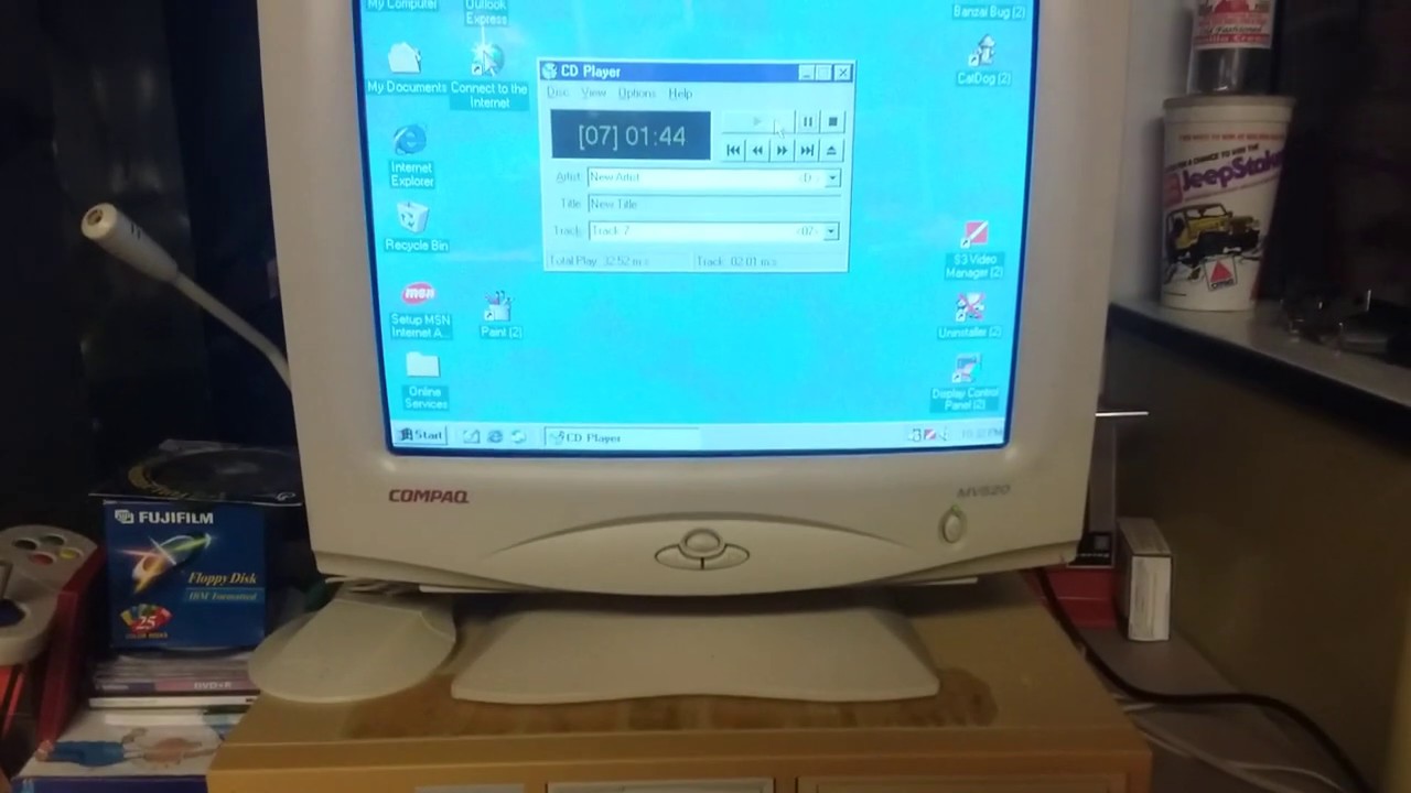 Packard Bell Multimedia c115 IT'S ALIVE - YouTube