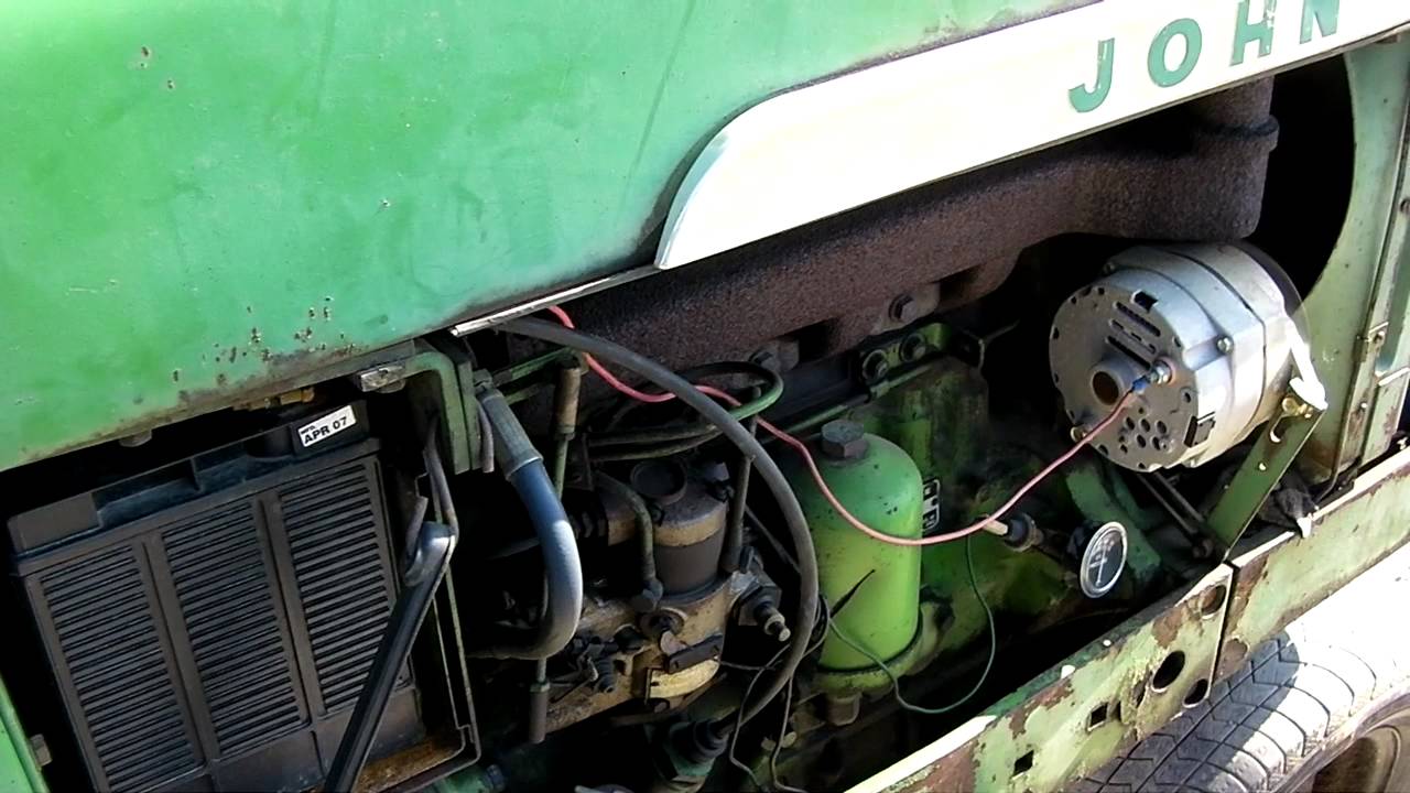 JOHN DEERE 2010 TRACTOR COMPLETE RUNNING DIESEL MOTOR - YouTube