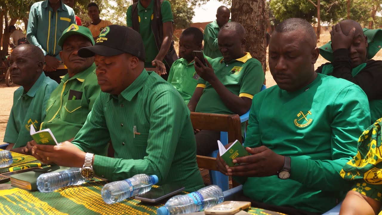 FAGASON AAHIDI KUPAMBANIA BEI YA KILIMO CHA DENGU RUHALA, NA MPONDA ...