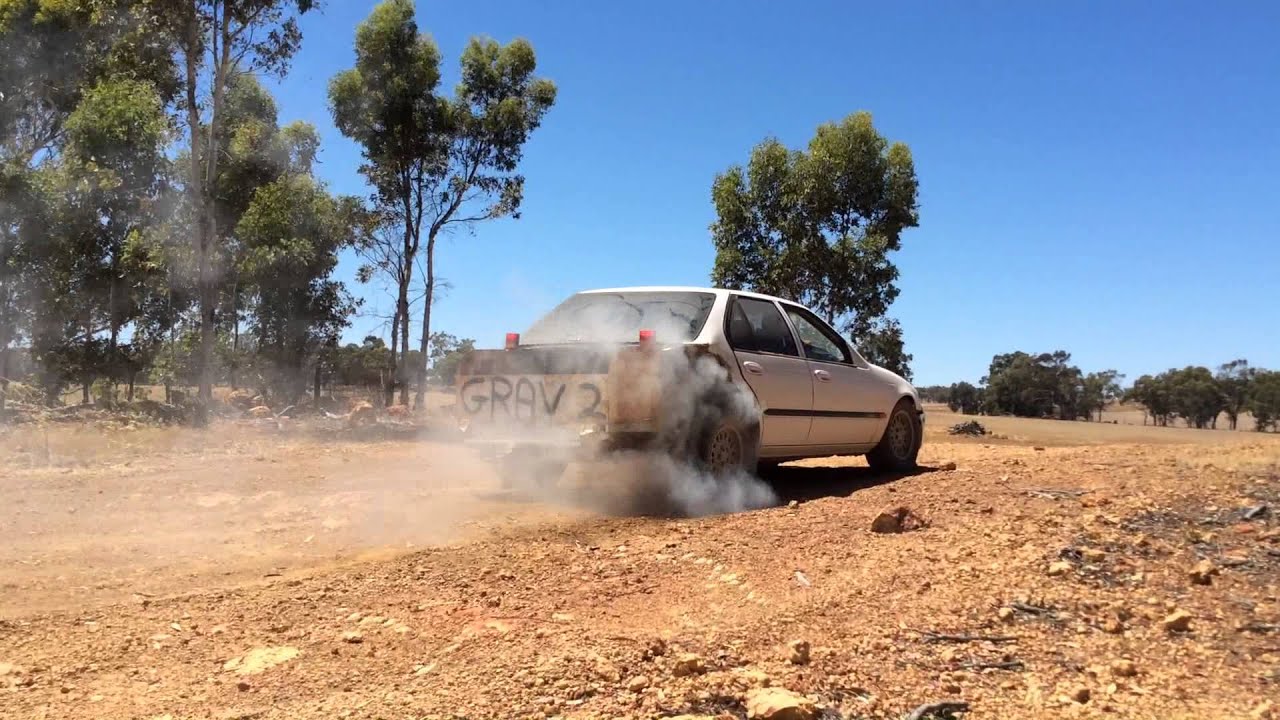 ef falcon burnout - YouTube