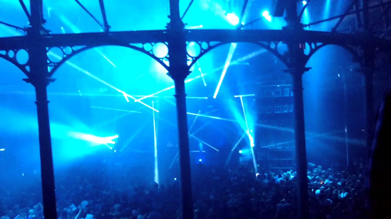 Underworld - rez/cowgirl live at the Roundhouse 25/03/16 - YouTube
