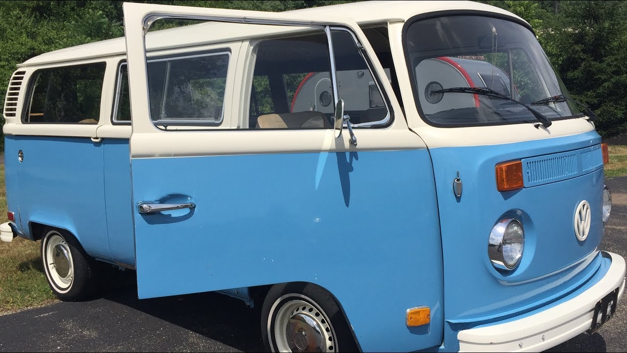 VW Volkswagen Transporter T2 minibus Inside Outside Engine Compartment ...