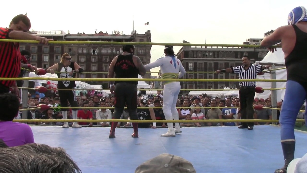 Mascara Sagrada Jr, Mascara Divina y Huracan Ramirez Vs Pirata Morgan ...