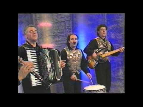 MAKEDONSKI MERAK - Pavle mi pie