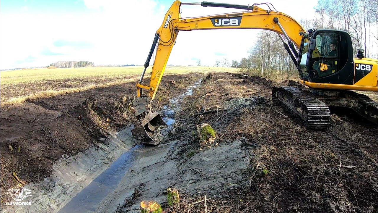 Cleaning An Old Ditch - YouTube