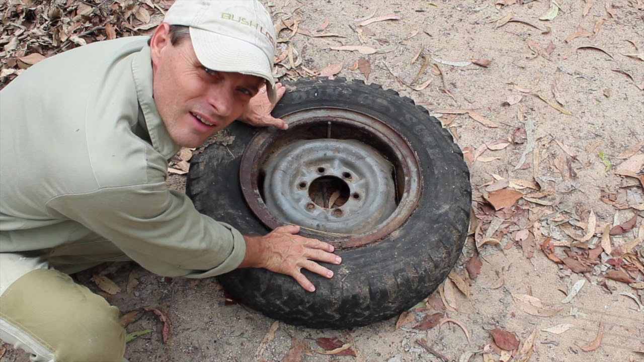 How to Light a Tyre Signal Fire - Part 1 - YouTube