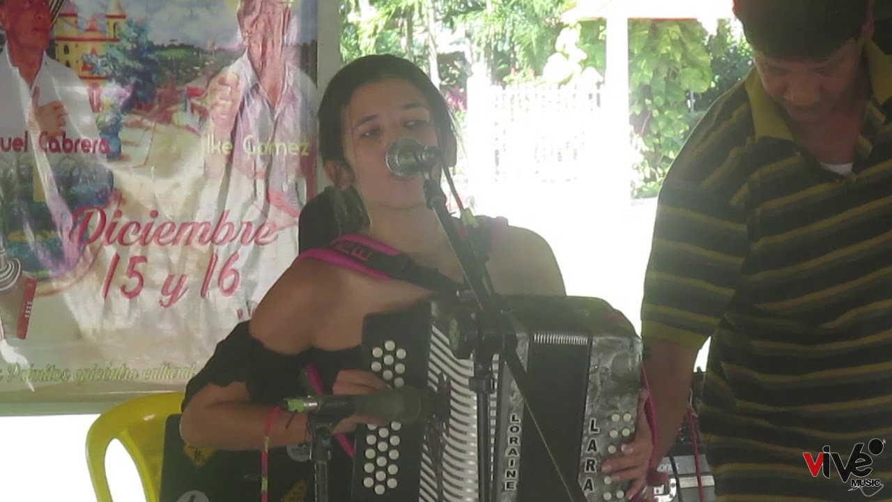 Loraiene Lara Mercado Cumbia La Pava Congona - YouTube