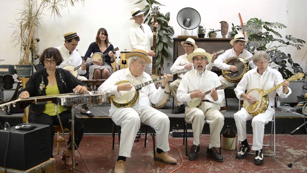 Banjo Racketeers - Come On In - YouTube