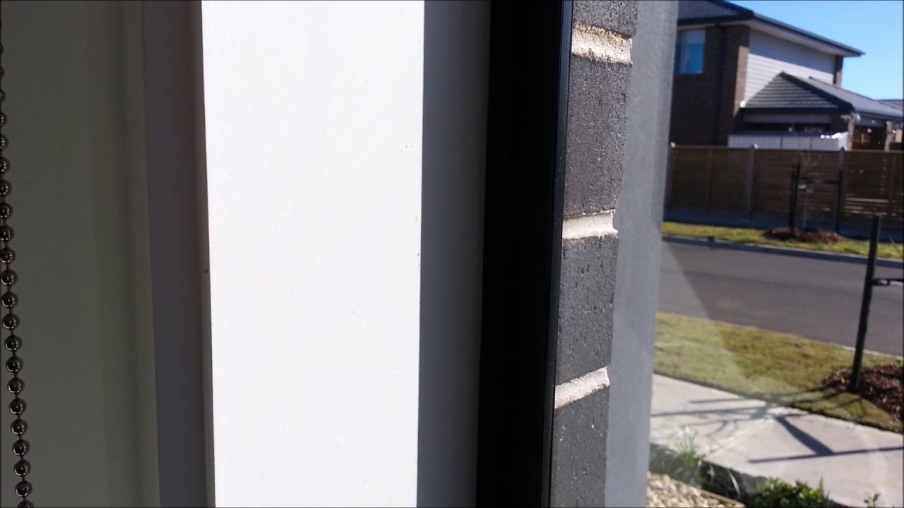 Windows frame - clicking sound under strong wind - YouTube