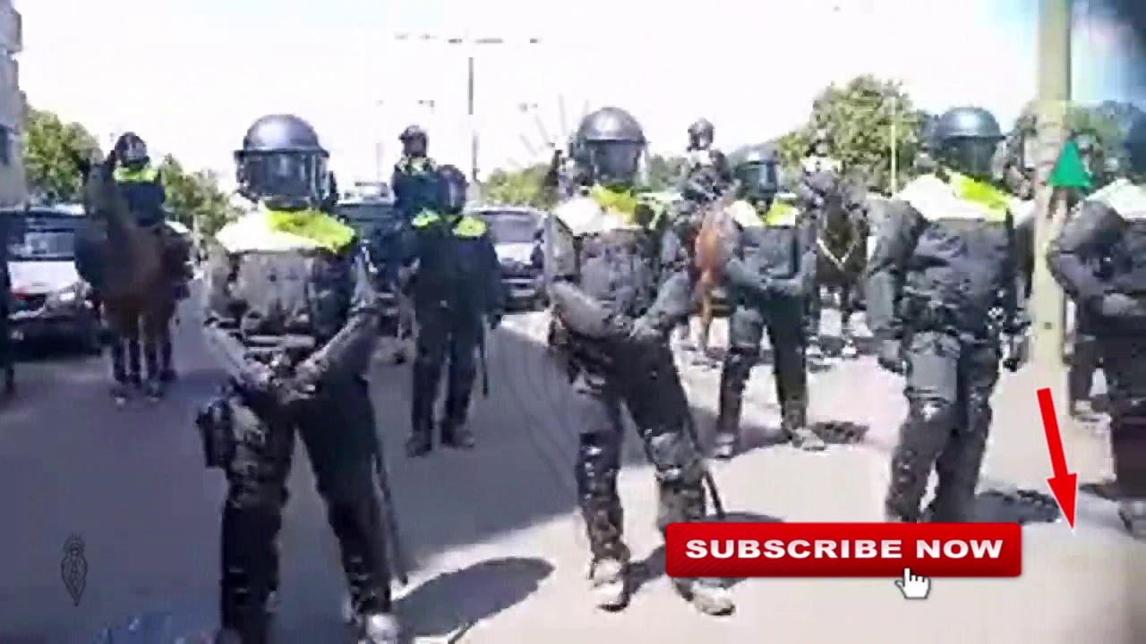 Dutch riot police can not be identified, face covered, Freedom Protest ...