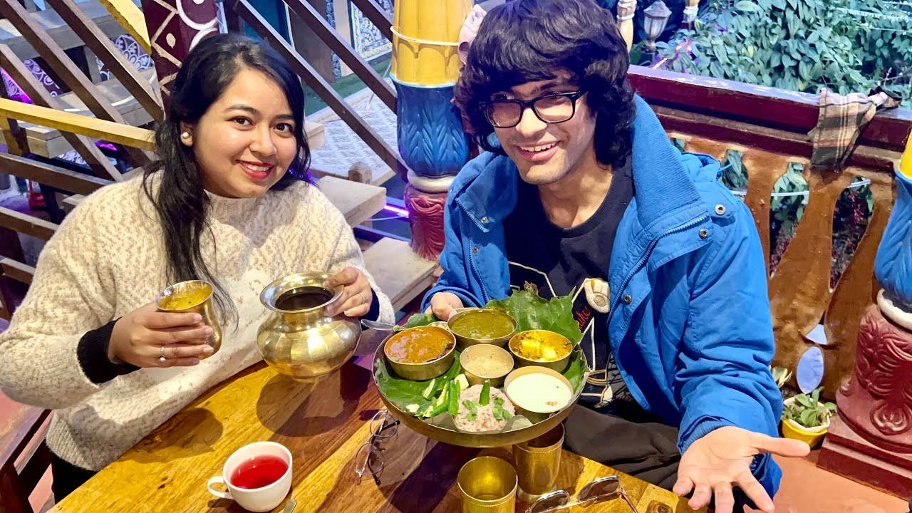 Aaj PAHADI THALI khayi😍 with @SuyashAswal @Gauravlekhwarvlogs - YouTube