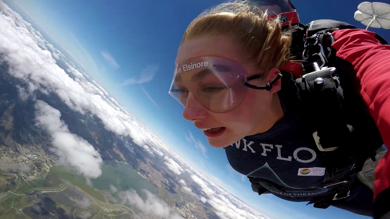 Ashley Cowart Tandem Skydiving At Skydive Elsinore - YouTube