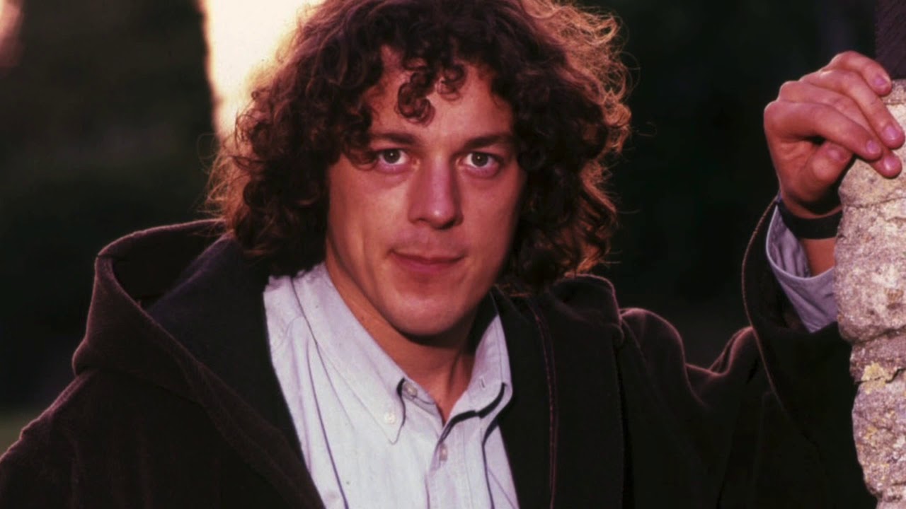 Top 10 Fictional Detectives - YouTube