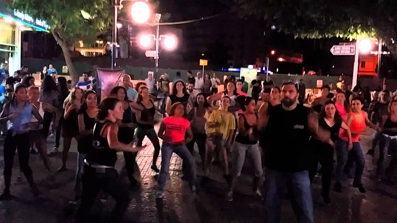 CUBAN SALSA STREET PARTY - ANIMATIONS - YouTube