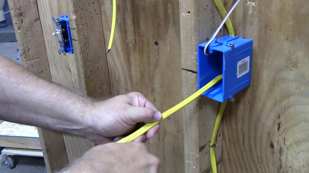 Install a GFI outlet - YouTube