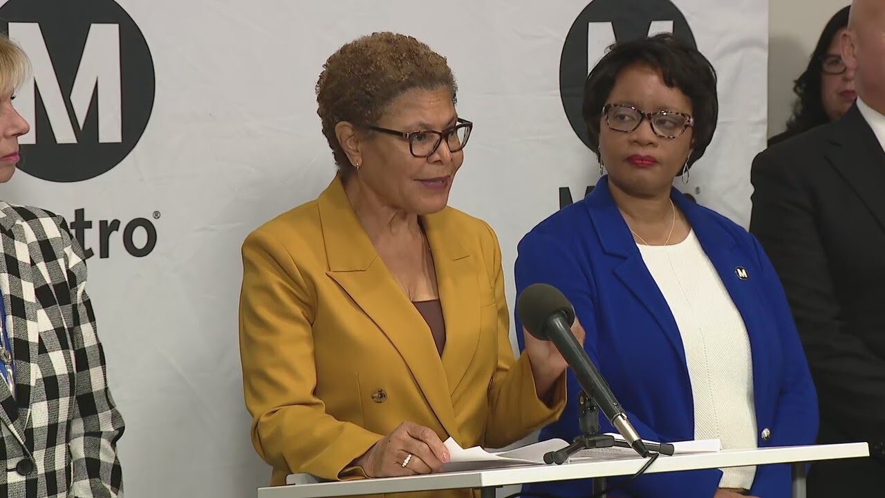 Mayor Karen Bass addresses Metro safety - YouTube