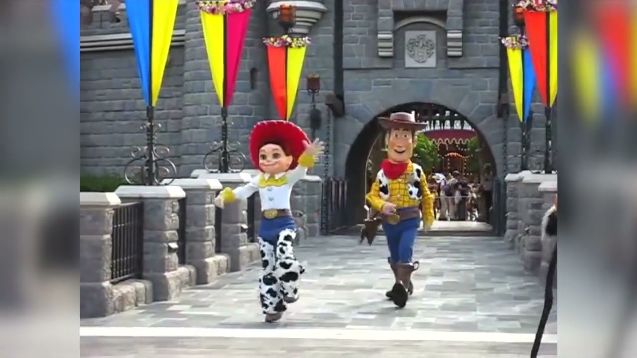 TOP FUNNY DISNEY FAILS 2017 Pt. 2 | ULTIMATE DISNEY FALL & DISNEY FAIL ...