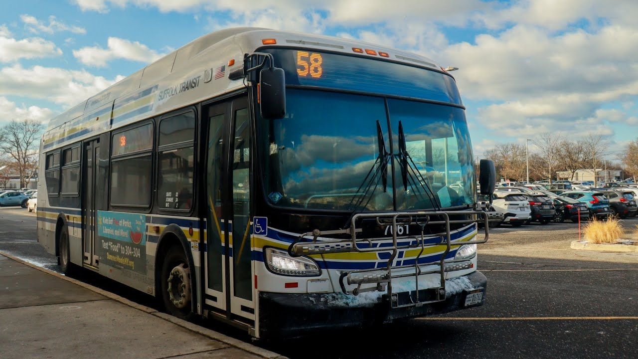 Busy Saturday Afternoon Suffolk County Transit Bus Action At Smith ...