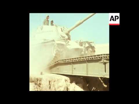 SYND 17-10-71 BRIDGE LAYING TANK USED FOR THE FIRST TIME BY ISRAELI ...