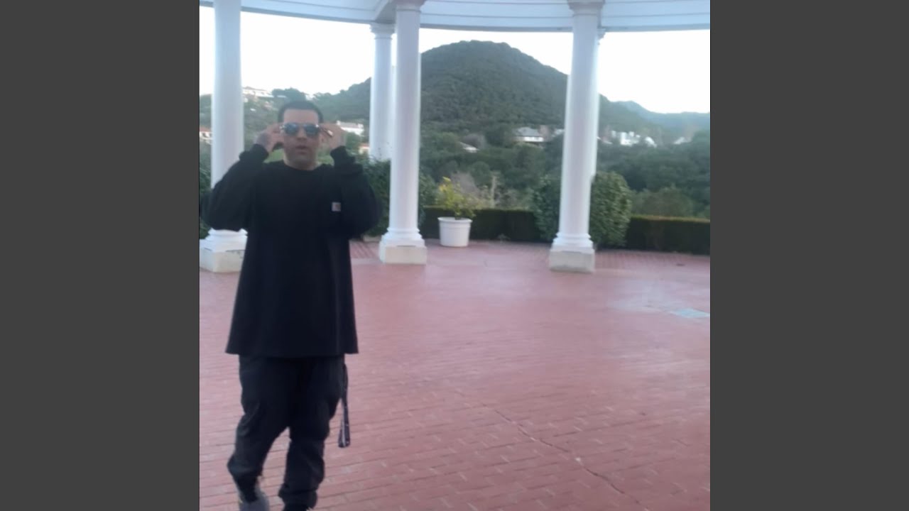 microphone (feat. vium) - YouTube