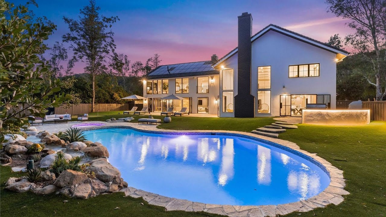 $6.95M! Breathtaking home in Calabasas with a celebrity interior ...