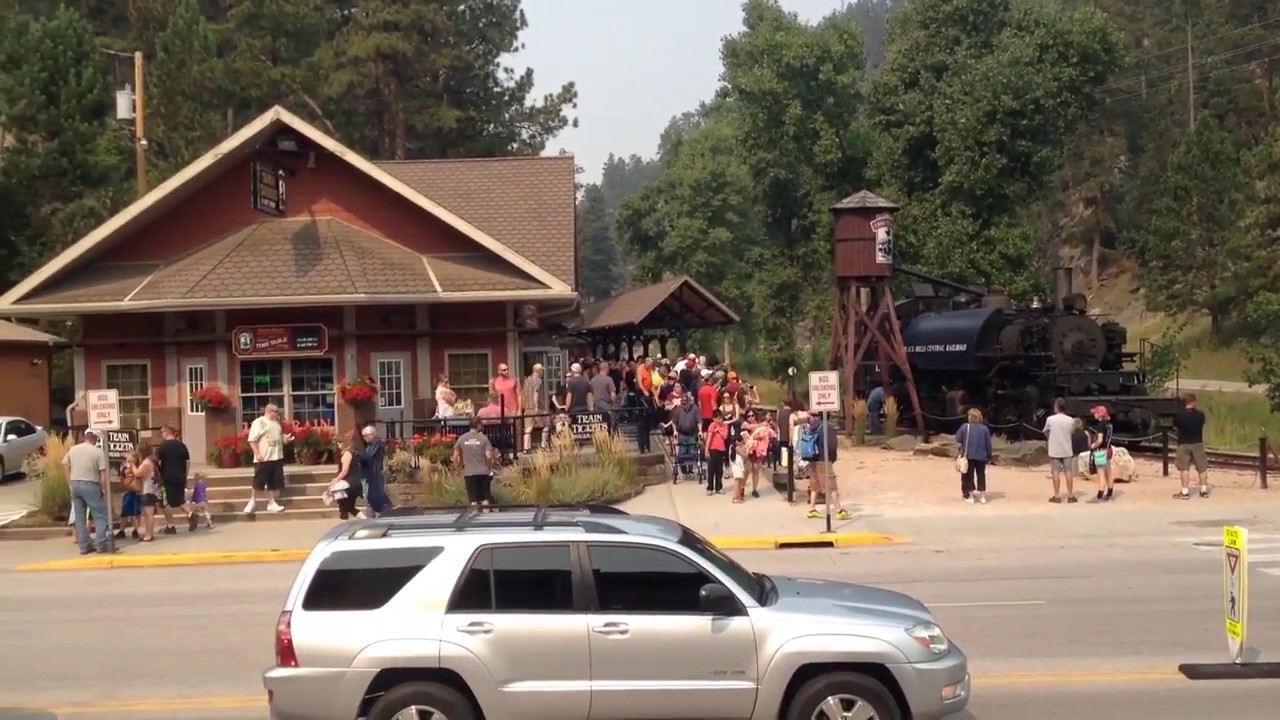 EXPLORING DOWNTOWN IN KEYSTONE - YouTube