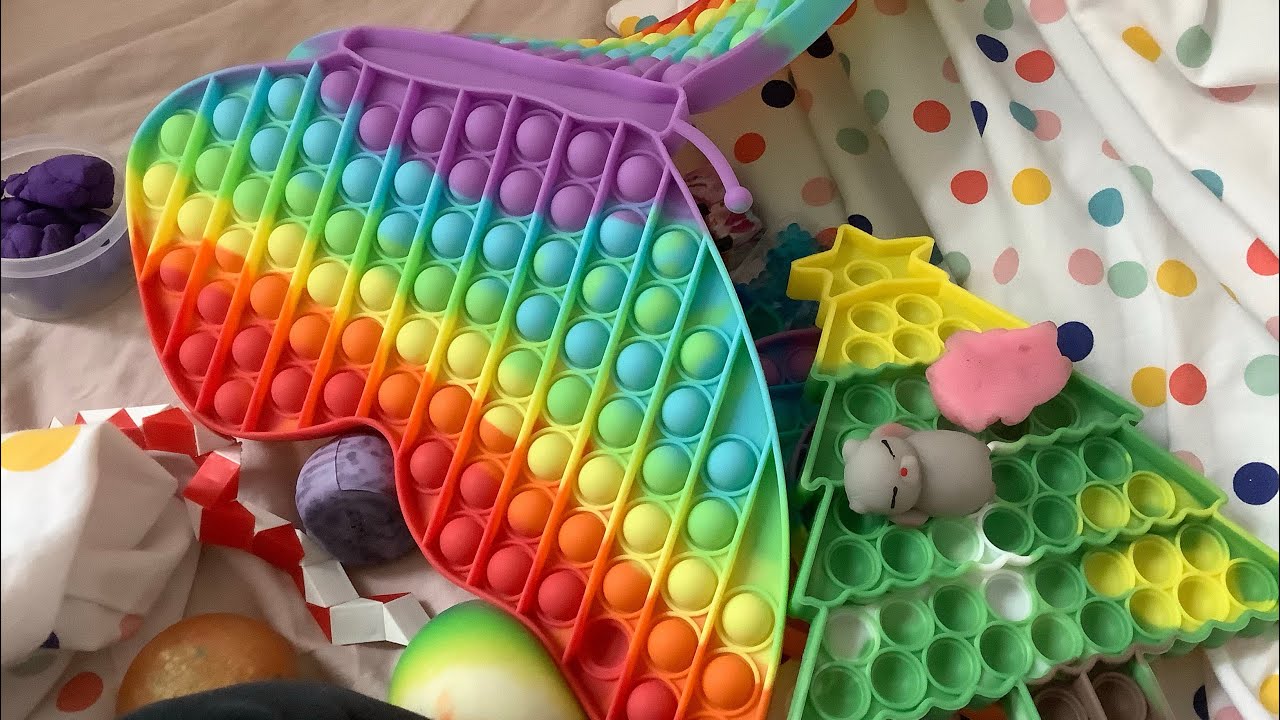 All of my fidgets - YouTube