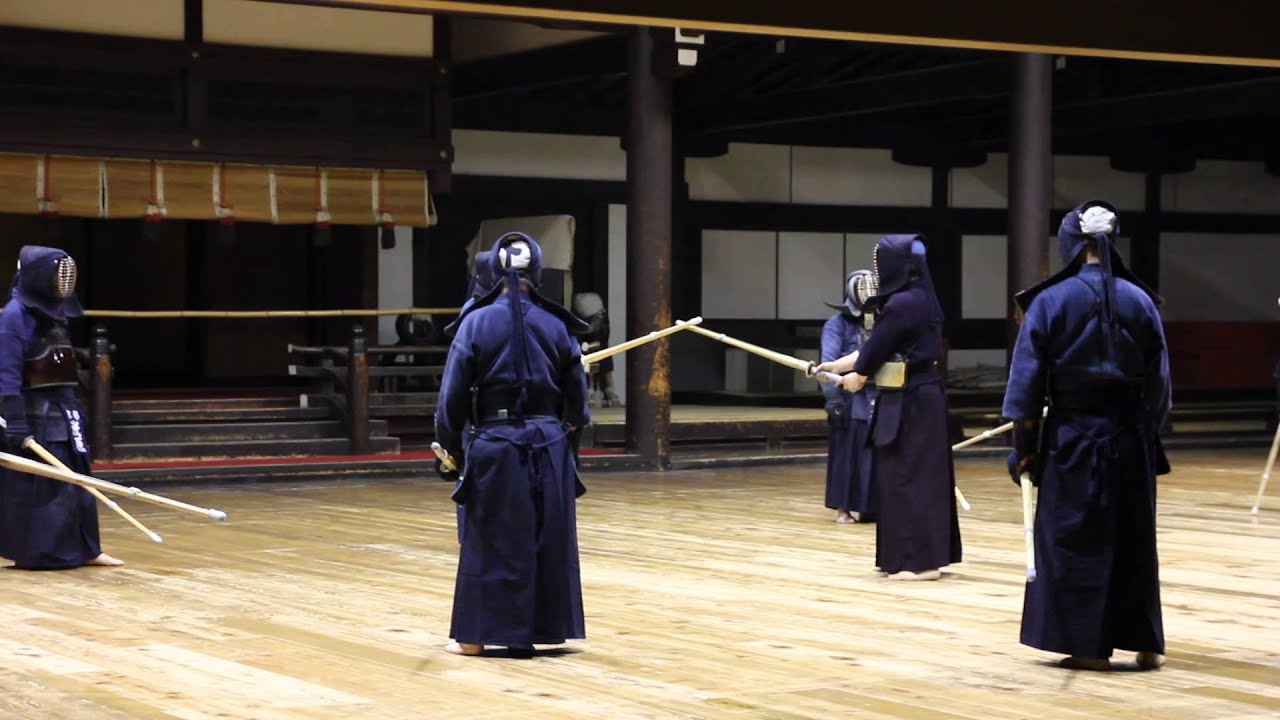 Kyoto Butokuden - Instructions by Ishikawa Sensei, 8th Dan (Kendo ...